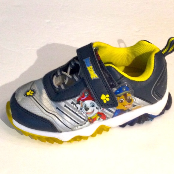 Nickelodeon | Shoes | Nickelodeon Paw Patrol Boys Light Up Sneakers ...